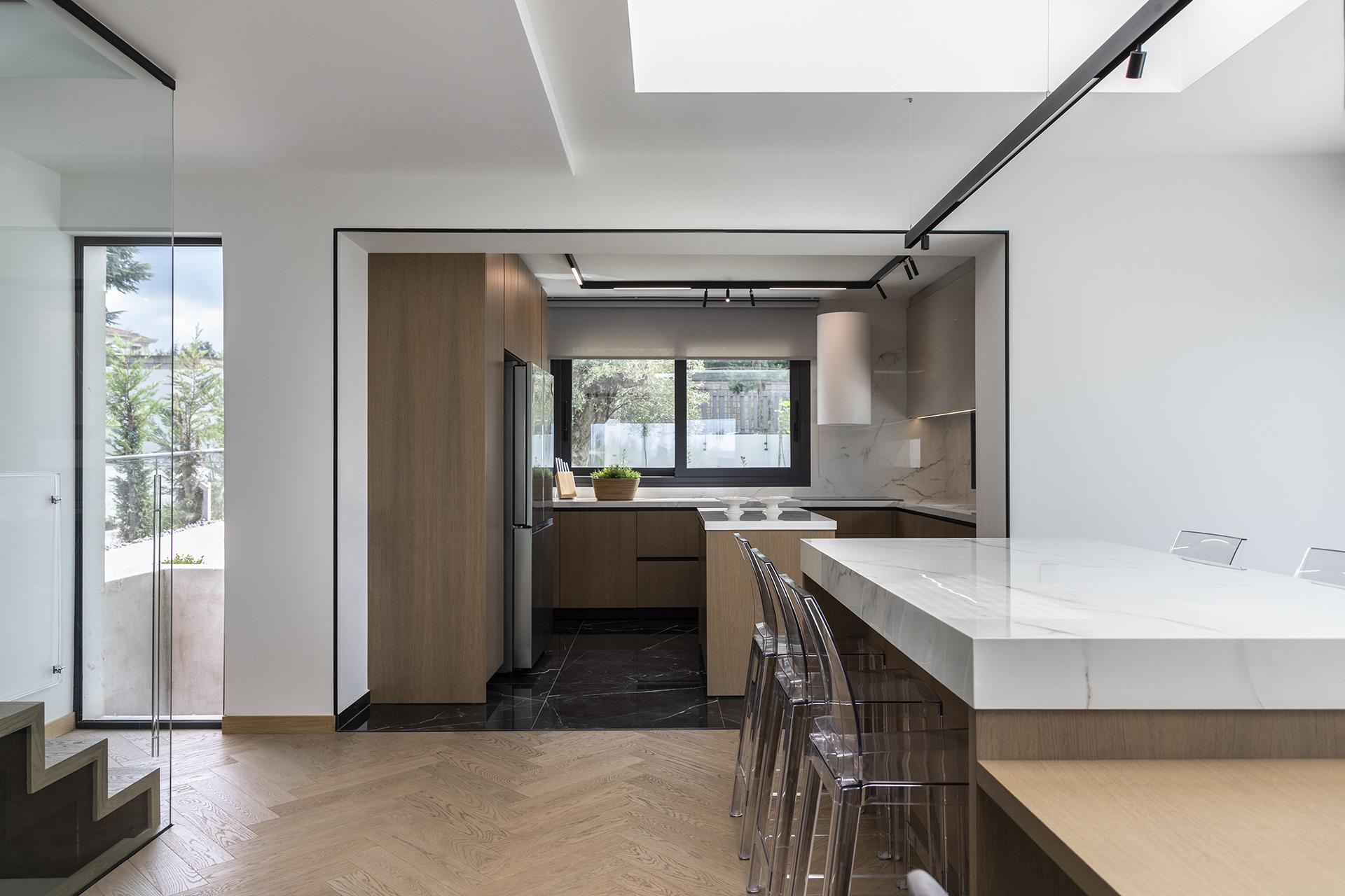 LUMINOUS HOUSE - T Square Architects - Αρχιτεκτονικό Γραφείο